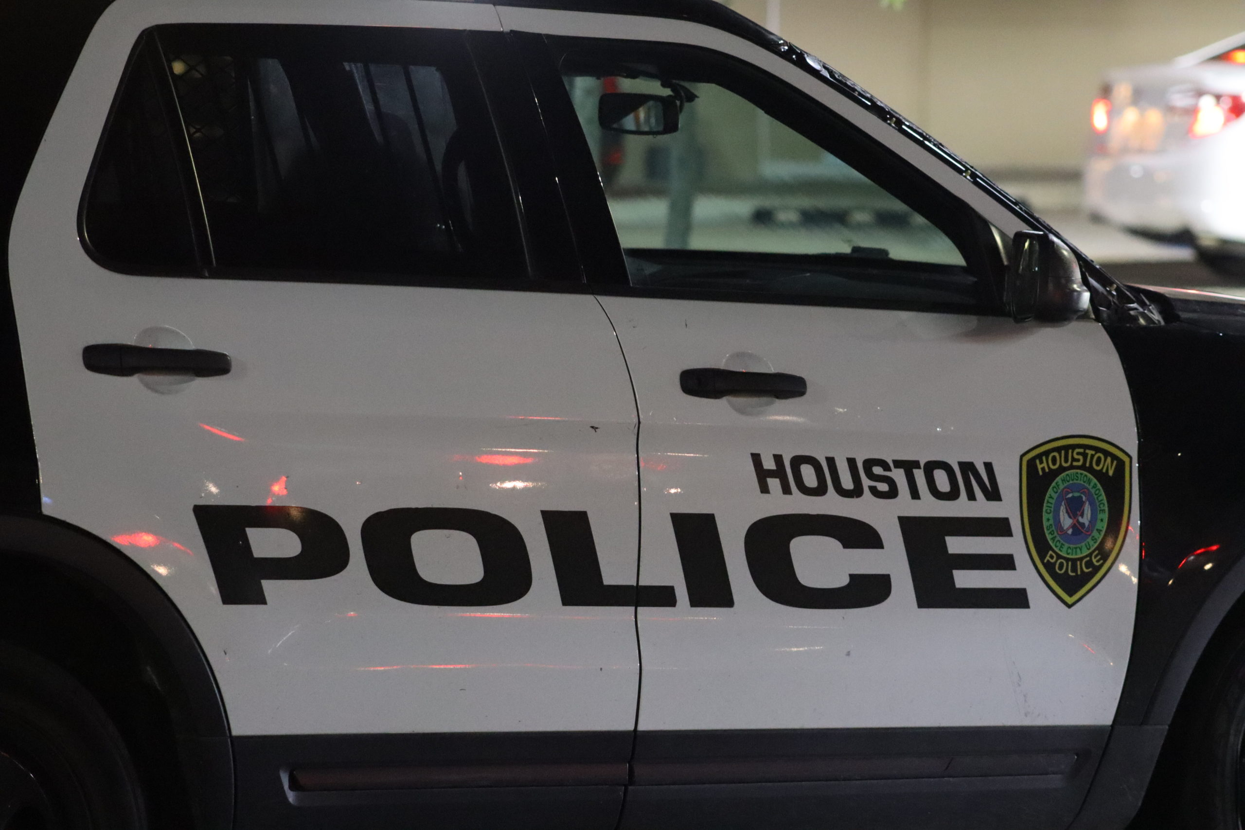 Court Docs: Houston man impersonated police to break into home while ...