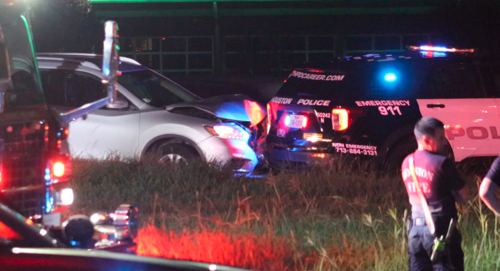 Houston driver rear-ends patrol vehicle blocking traffic for fatal ...