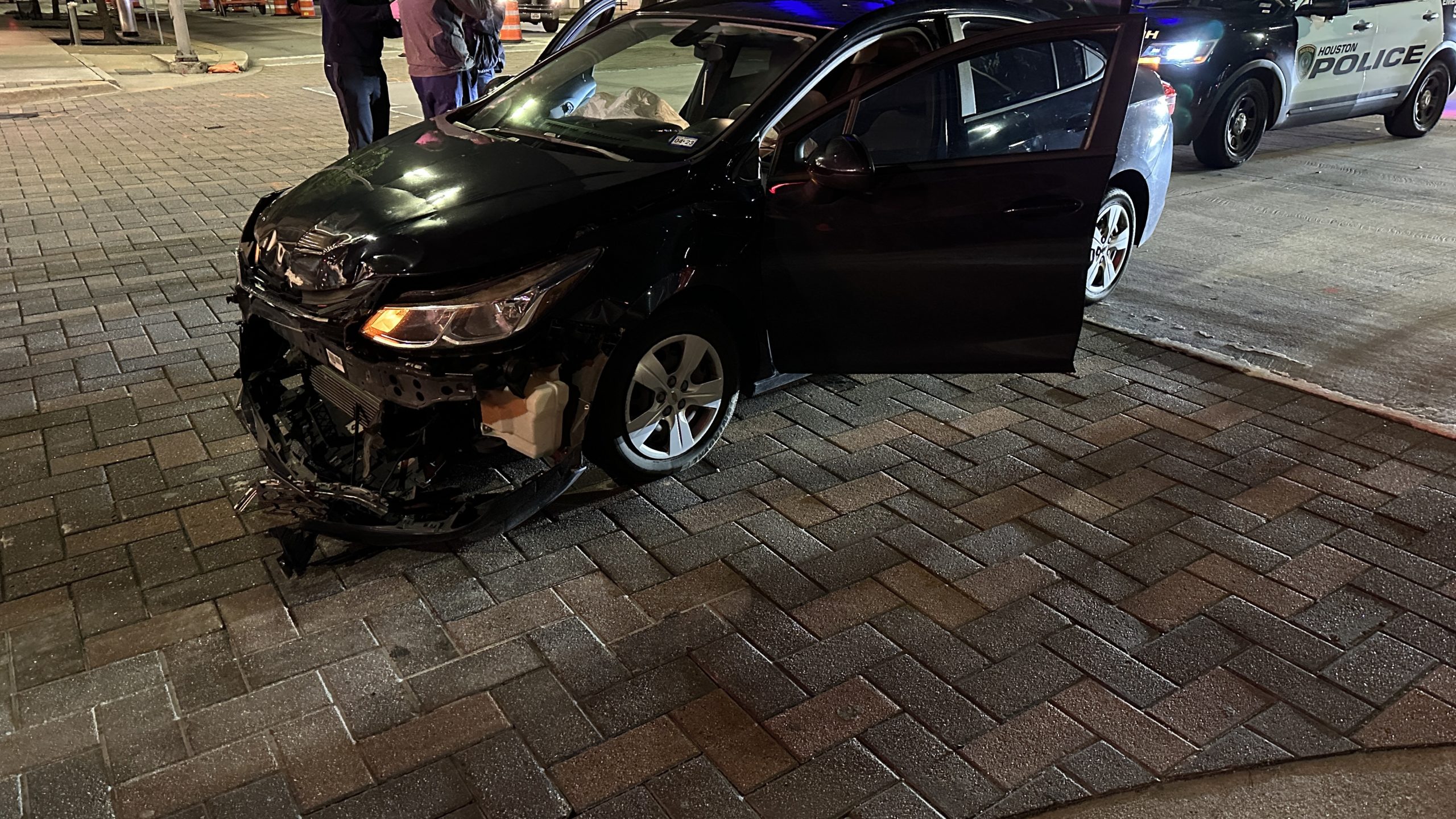 Caught on Camera: Driver running red light causes crash then flees the ...