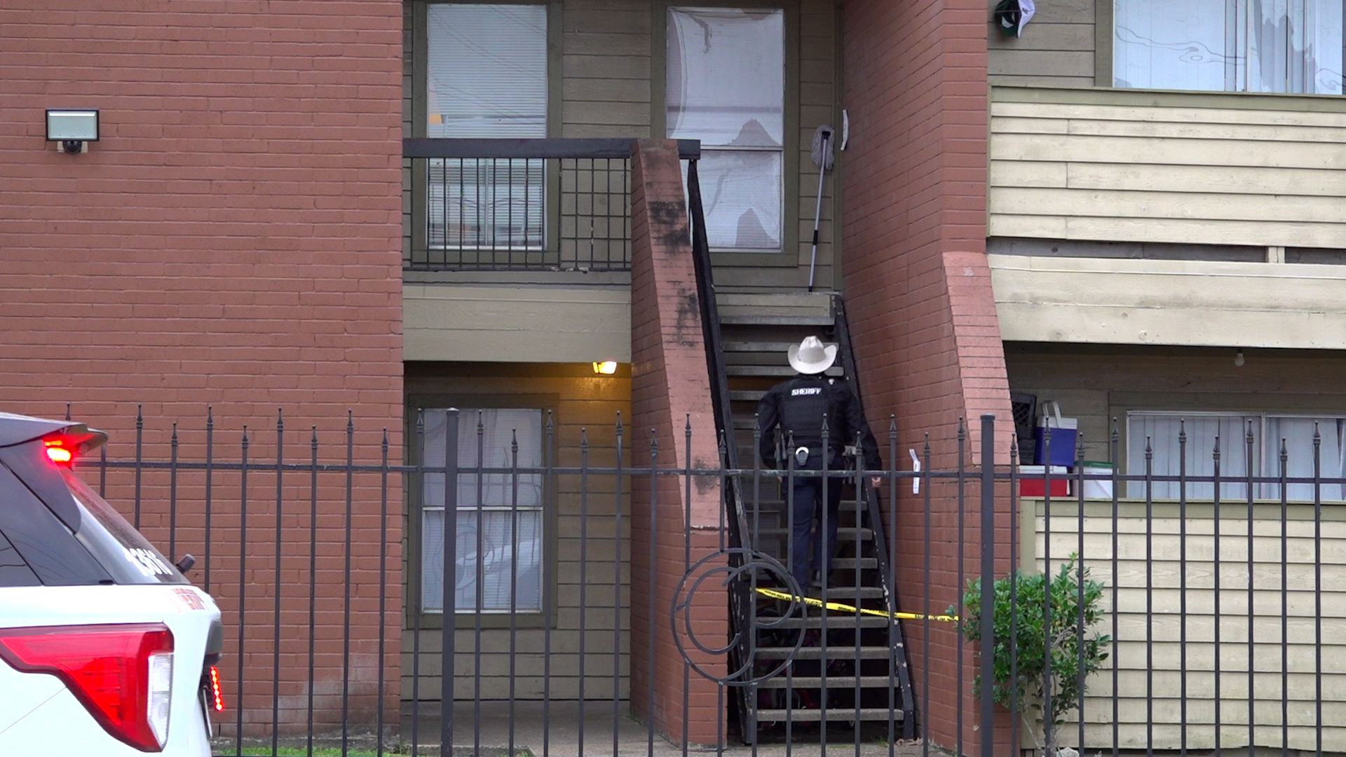 Double Shooting at Coronado Park Apartments - Houston Stringer