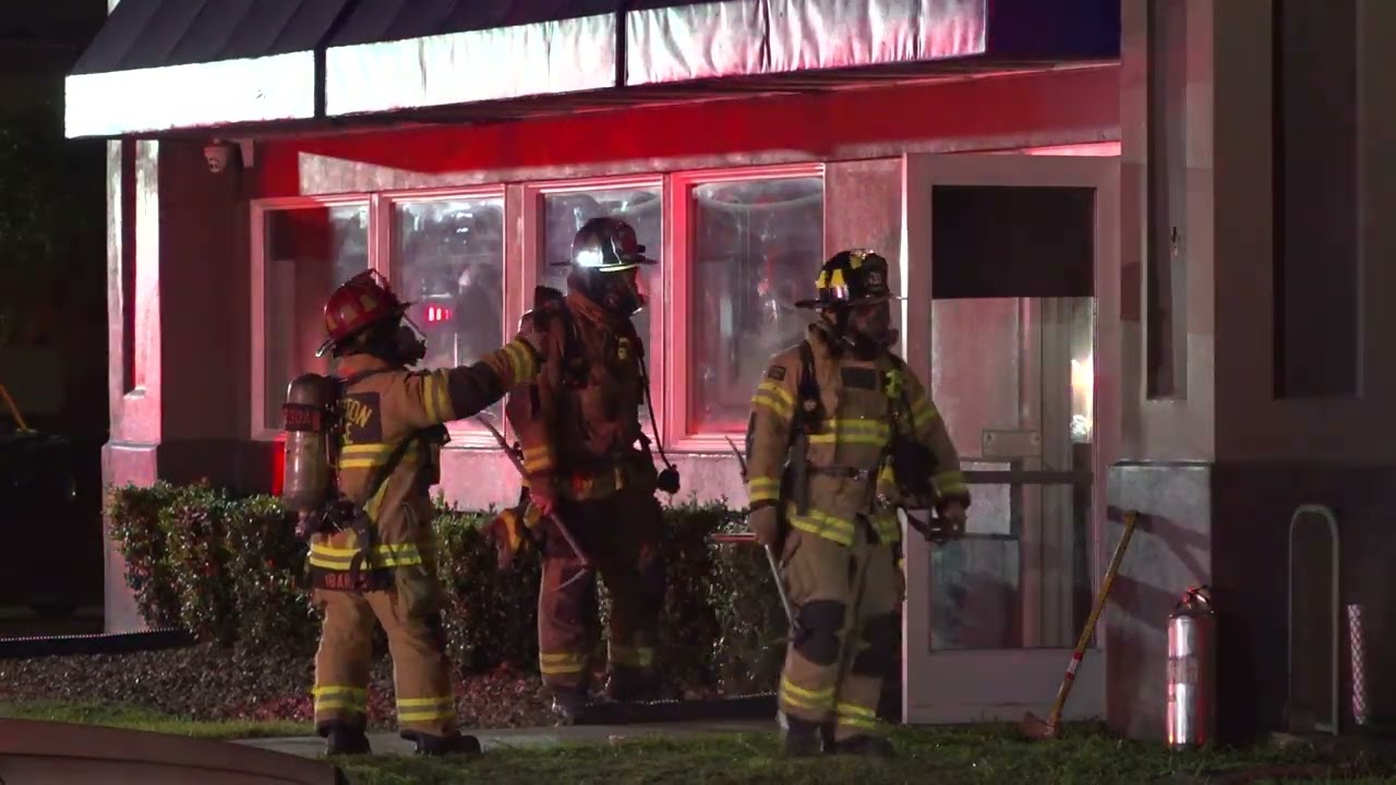 Fire at Northline Commons IHOP - Houston Stringer