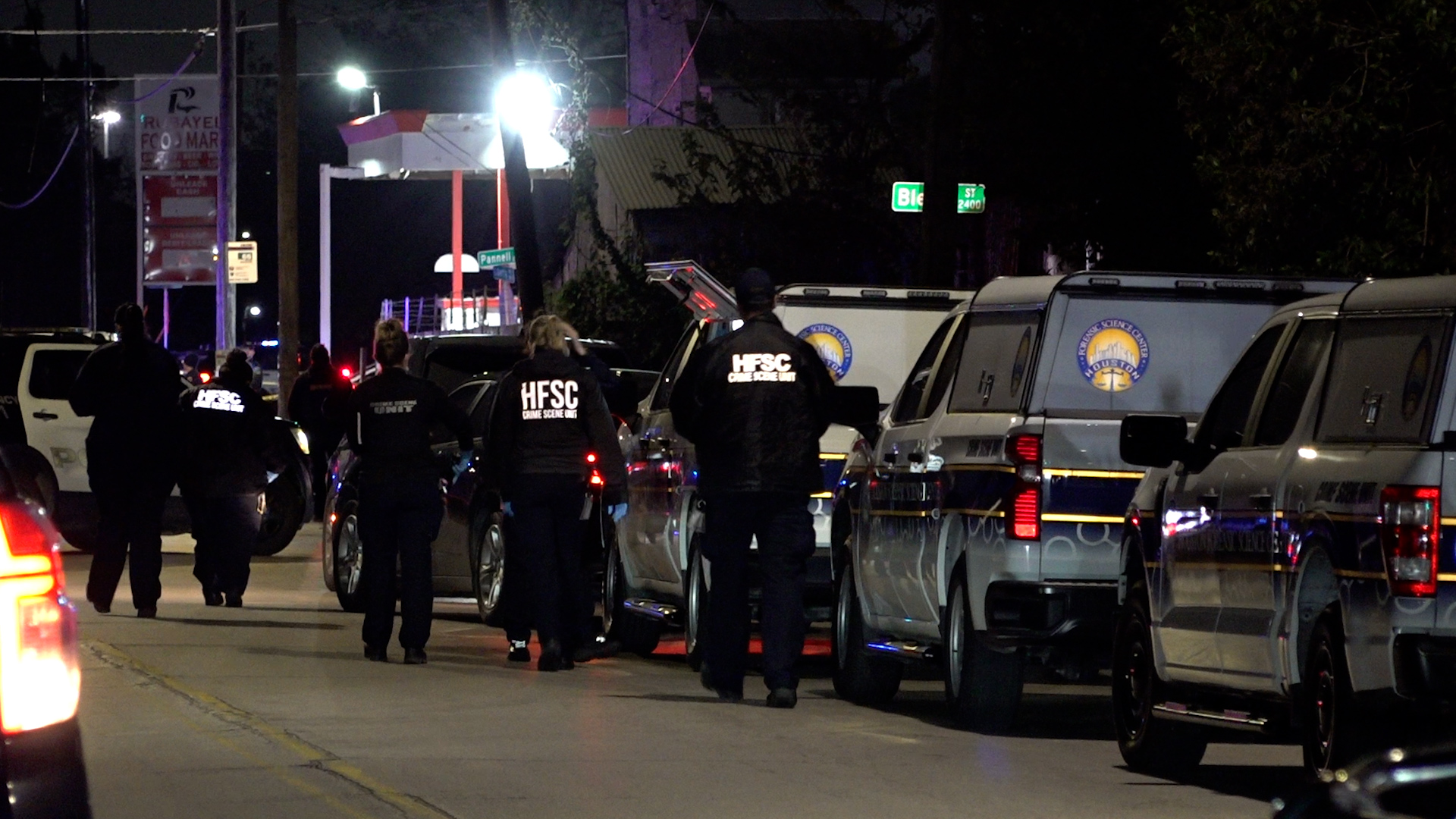 Teen suspect hospitalized after exchange of gunfire with Houston police ...