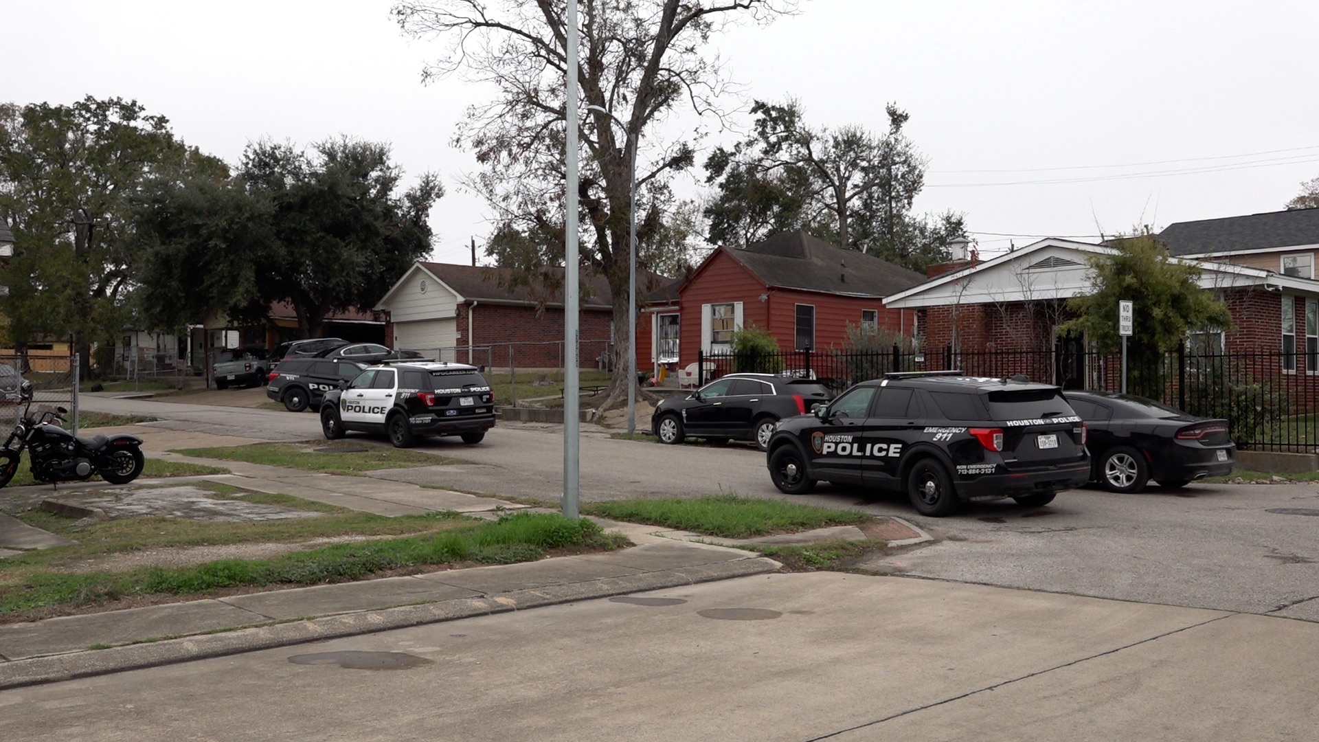 Shooting on S 72nd Street - Houston Stringer
