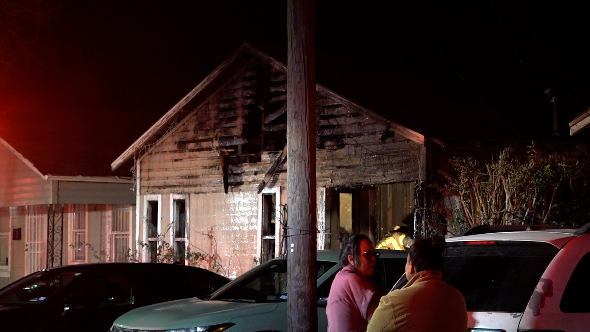 House fire on Lila Street leaves one dead, one injured - Houston Stringer