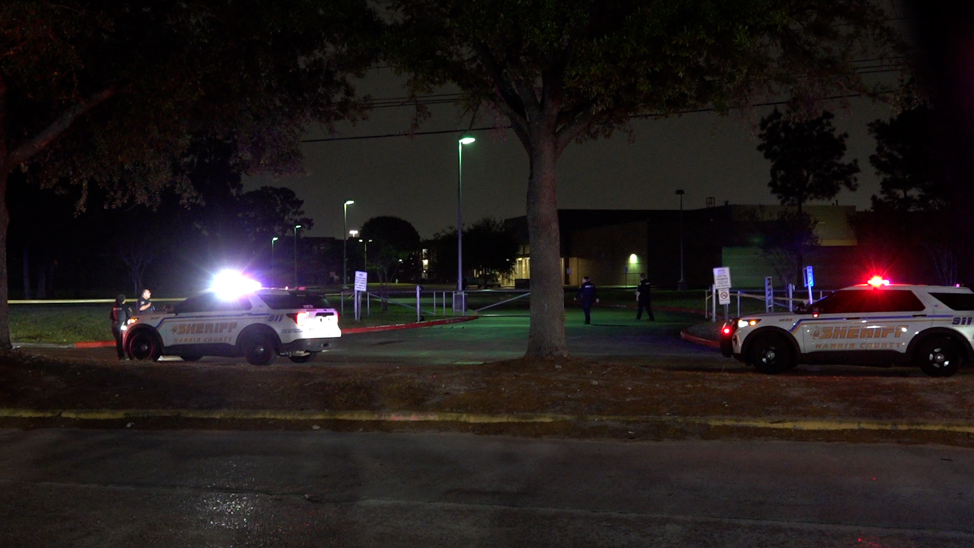 Teen hospitalized in serious condition after shooting near elementary ...