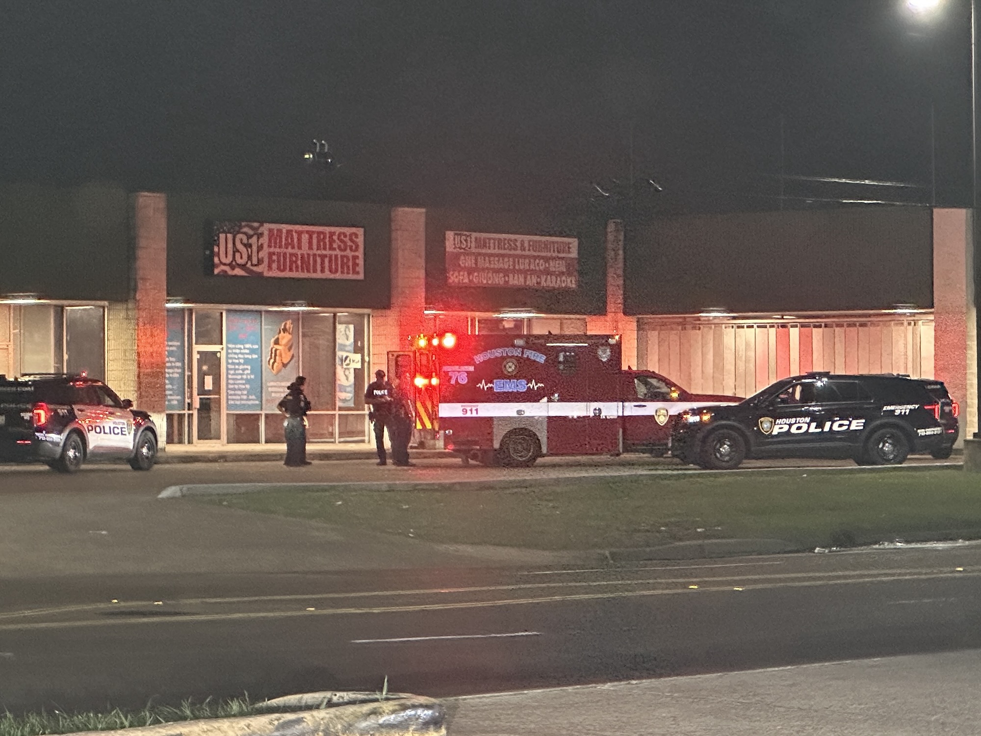 Shooting reported at Fountain Square shopping center in Alief - Houston ...