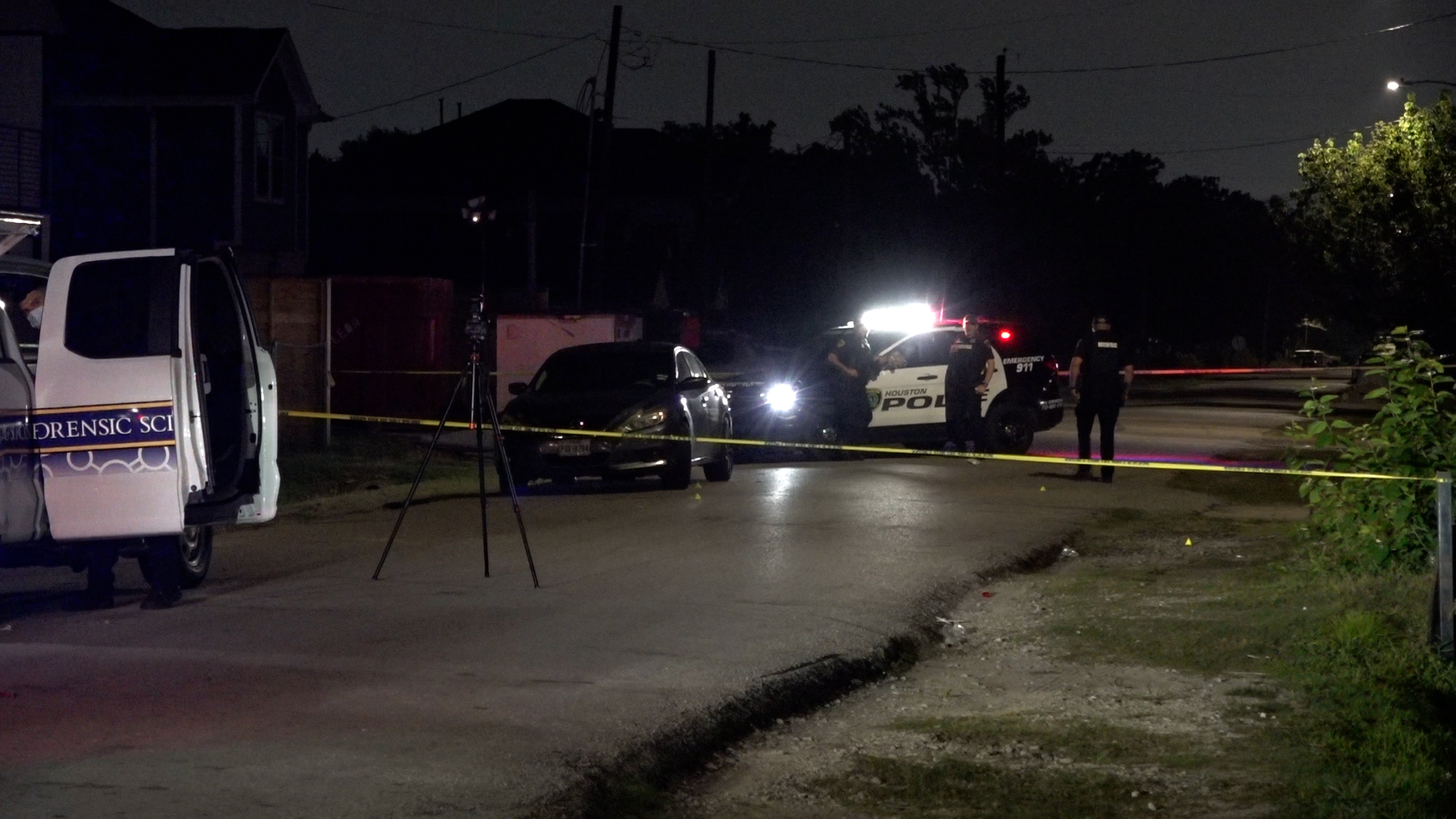 Man fatally shot outside Big Red’s Lounge following argument - Houston ...