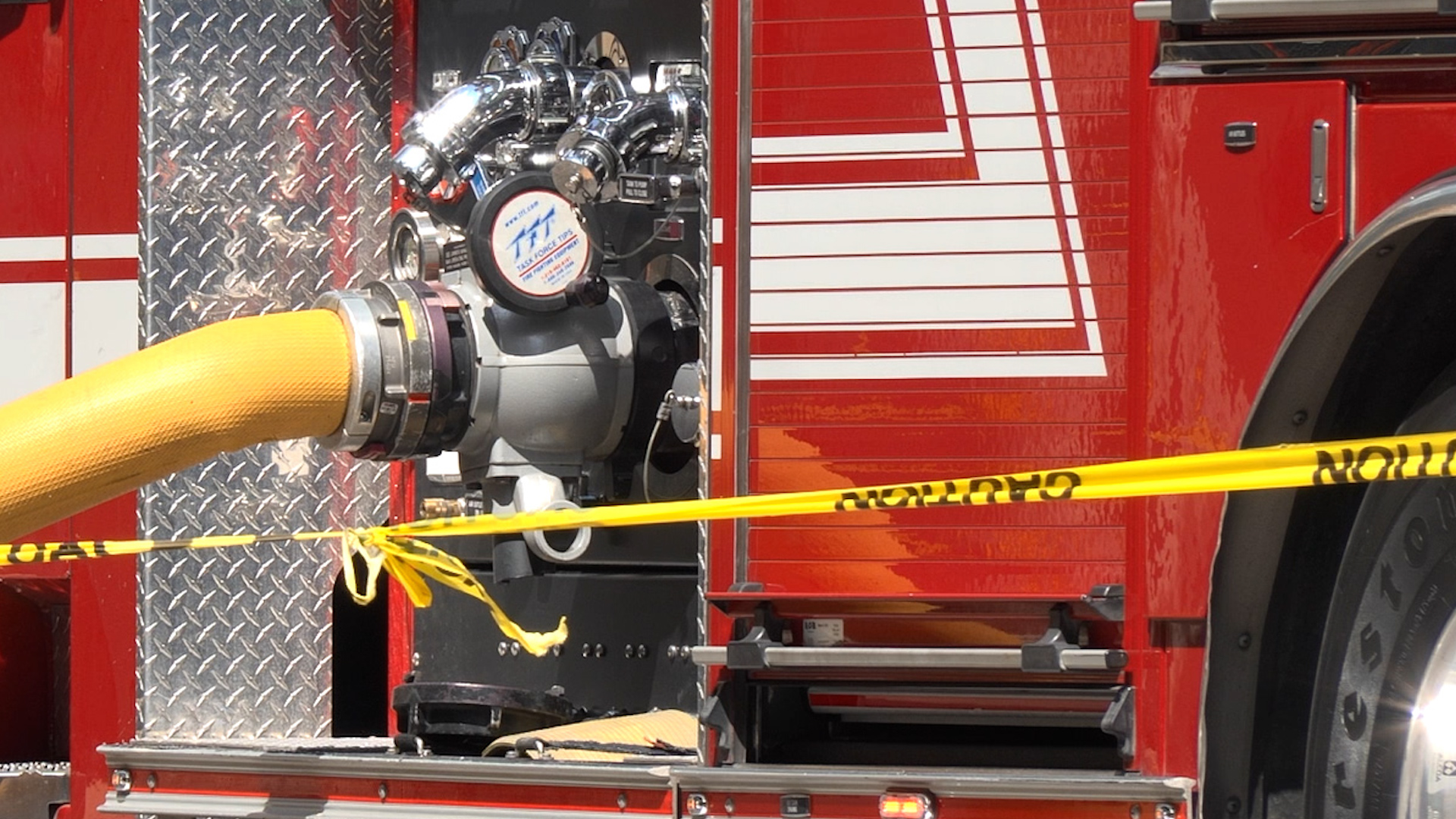 Witnesses saw person walking away before trailer fire that left one ...