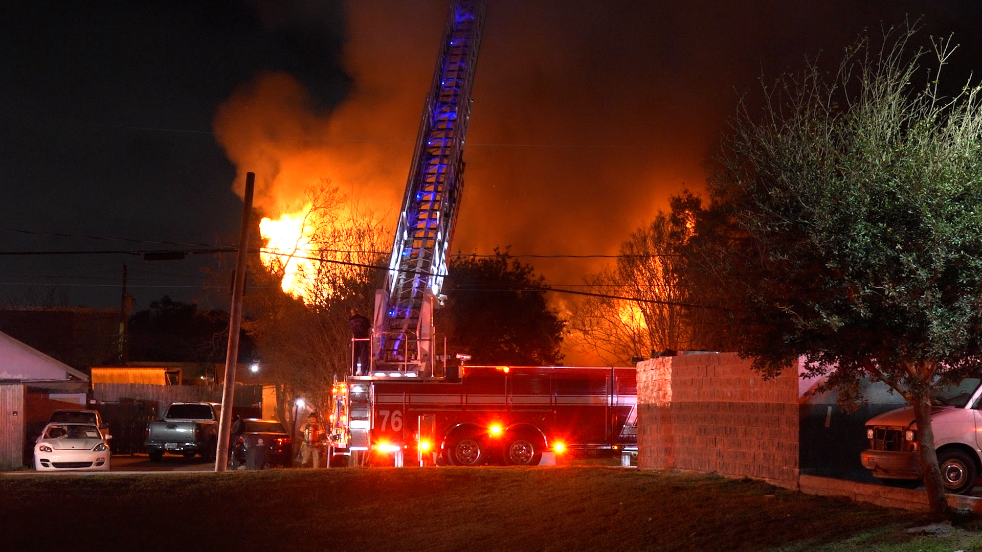 HFD rescues dog during overnight house fire in Alief area - Houston ...